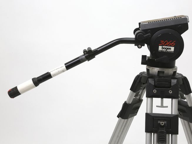 Location : Trépied Bogen Manfrotto - Tête Fluide 3066 et Trépied 3191 ...